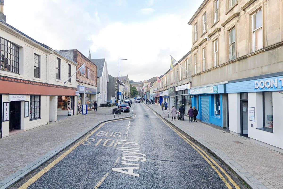 Auction Details - 121 Argyll Street, Dunoon - GUIDE PRICE £225,000